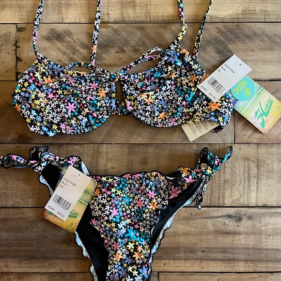 Hobie | Swim | Floral Bikini Set With Ruffle Details | Poshmark